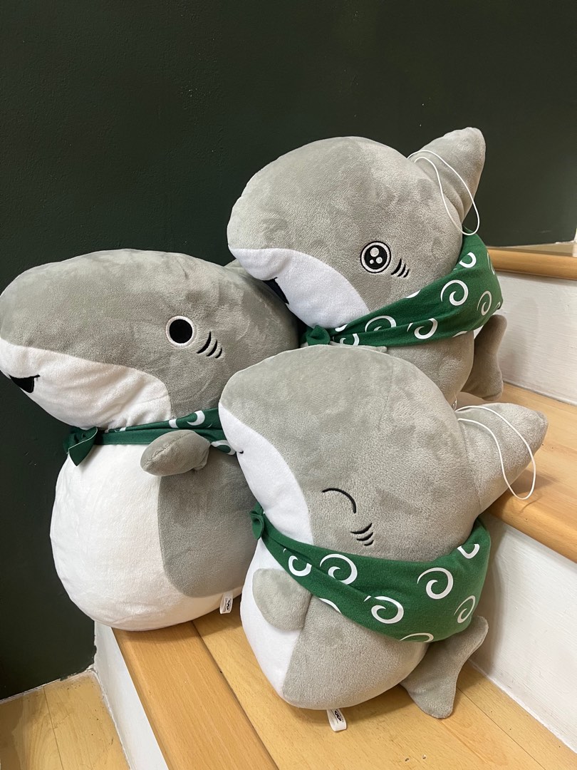 Original 31cm Big Odekake Kozame Shark / Penguin box / little shark ...