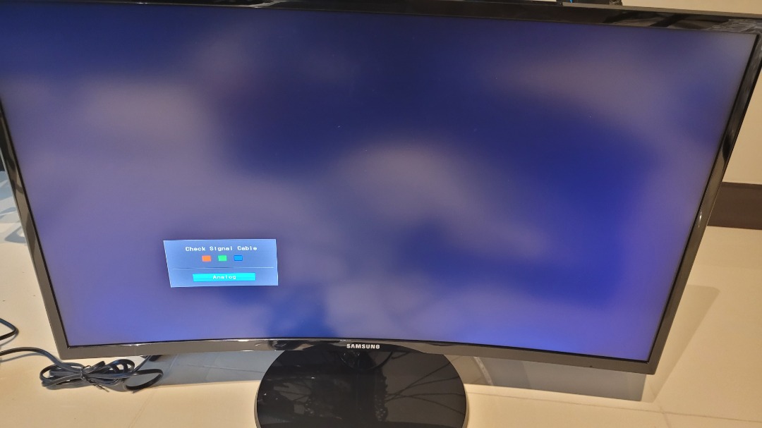 Samsung 27" Curved LCD Monitor C27F390FHE -1920x1080 - VESA I HDMI ...