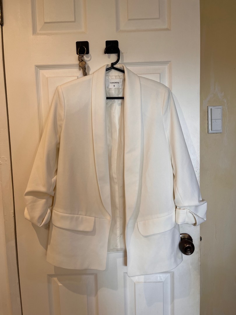 Terranova White Coat/Blazer, Women's Fashion, Coats, Jackets and Outerwear on Carousell