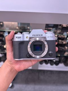 FUJIFILM X-T3 BODY, Photography, Cameras on Carousell
