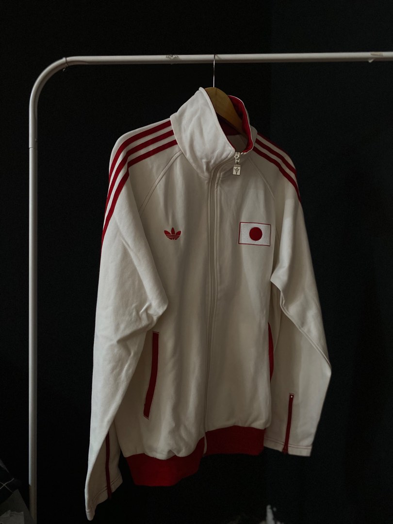 Adidas tracktop japan olympic, Fesyen Pria, Pakaian , Baju Luaran di Carousell