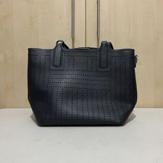 Alberto bags For Sale | Buy 100+ Alberto bags online | Carousell ...