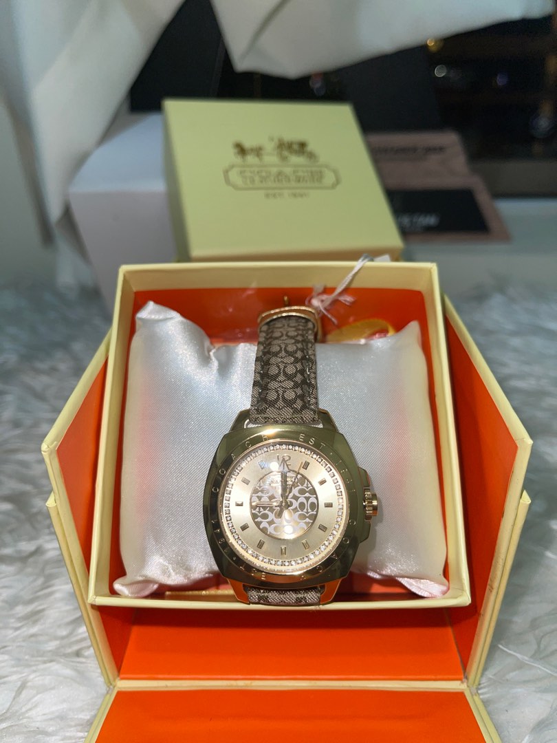 Coach Watch, Women's Fashion, Watches & Accessories, Watches on Carousell