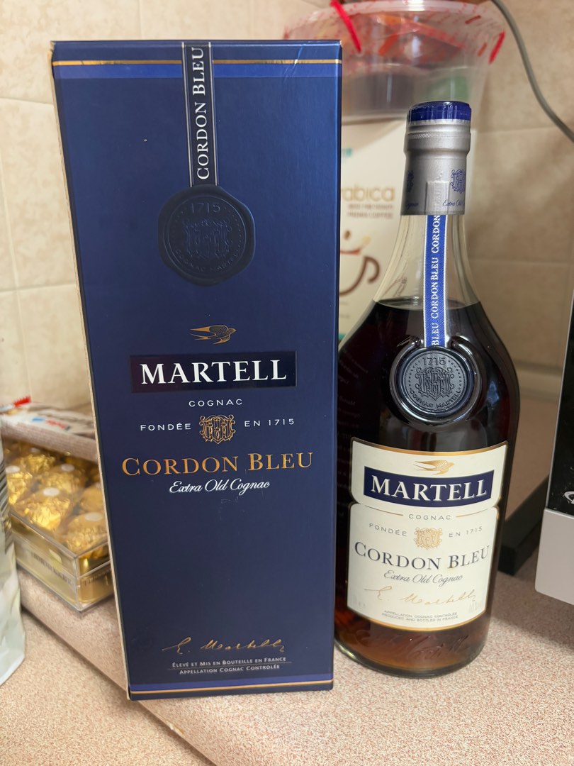 Cordon Absolute Red label 1L, Food & Drinks, Beverages on Carousell