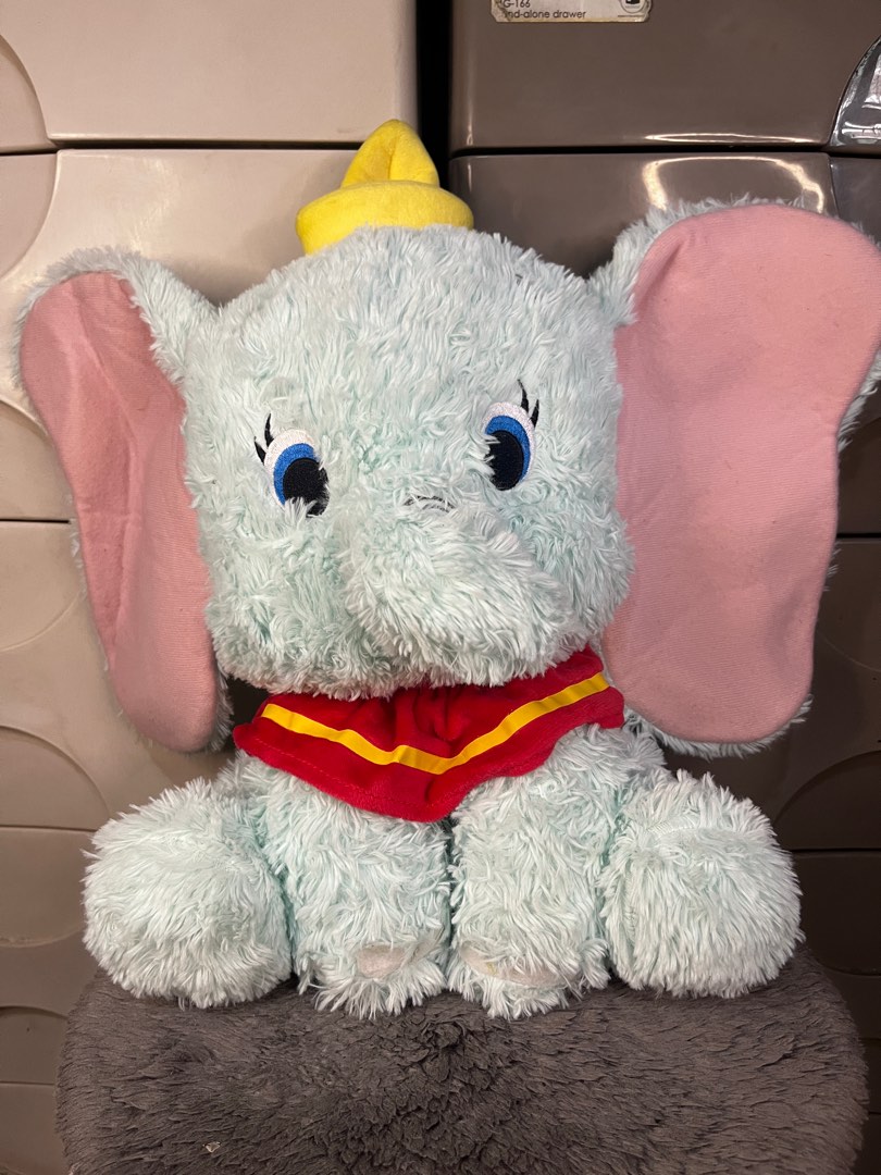 Disney Classic Dumbo The Elephant Rose Patterned Jumbo Plush/Stufftoy, Hobbies & Toys ...