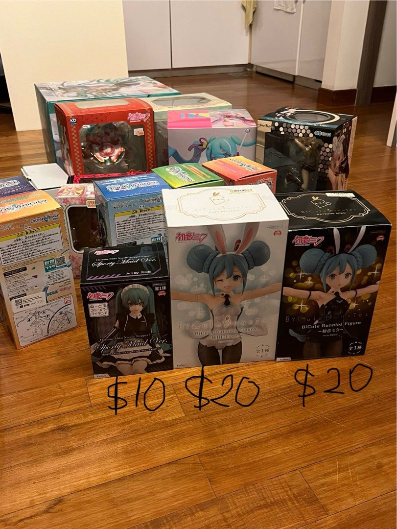 Hatsune Miku Furyu Prize Figures, Hobbies & Toys, Memorabilia ...