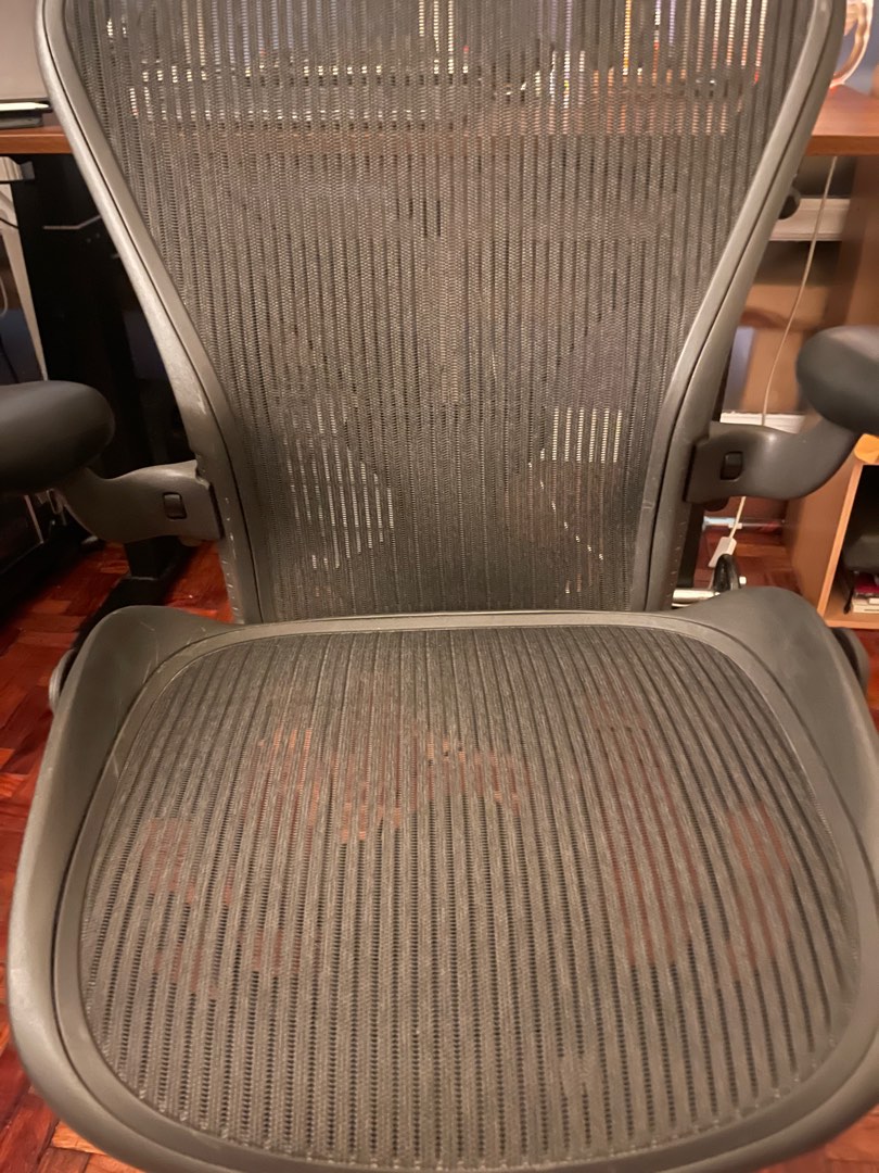 Herman Miller Aeron w posturefit and forward tilt, Furniture & Home ...