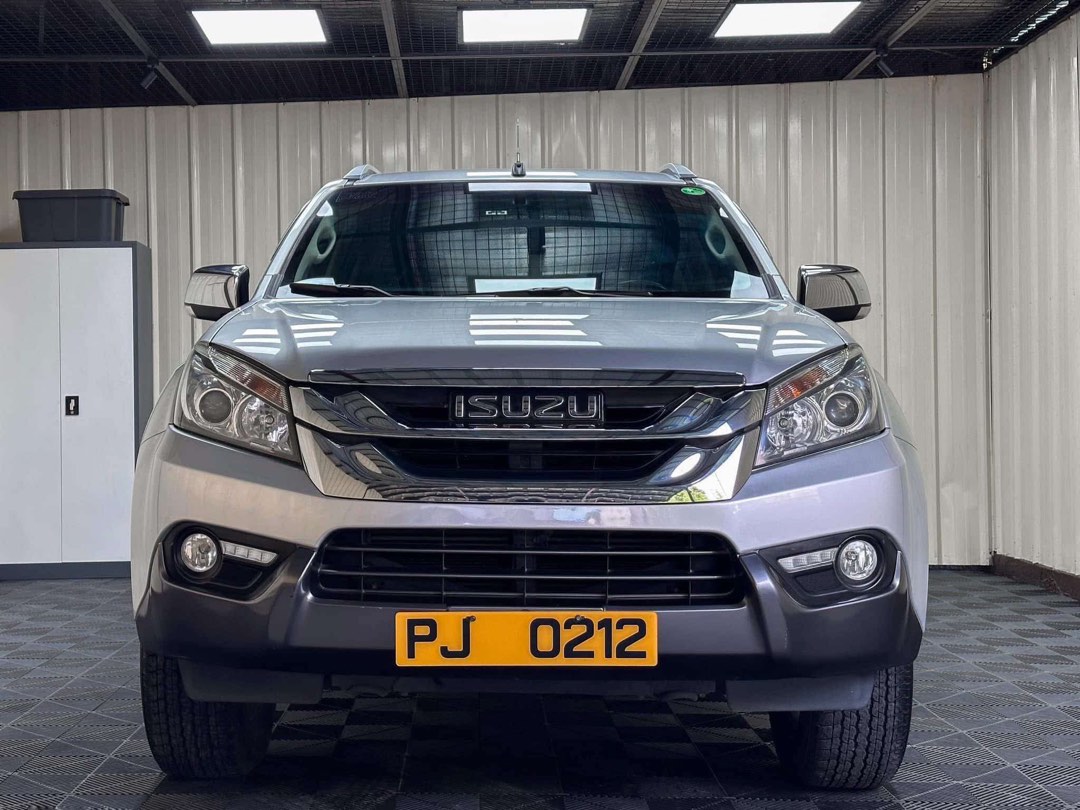 isuzu mux 4x2 ls a 2018 - View all isuzu mux 4x2 ls a 2018 ads in ...