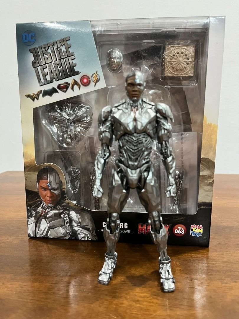 Medicom Mafex Cyborg Justice League DC Snyderverse BIB, Hobbies & Toys ...