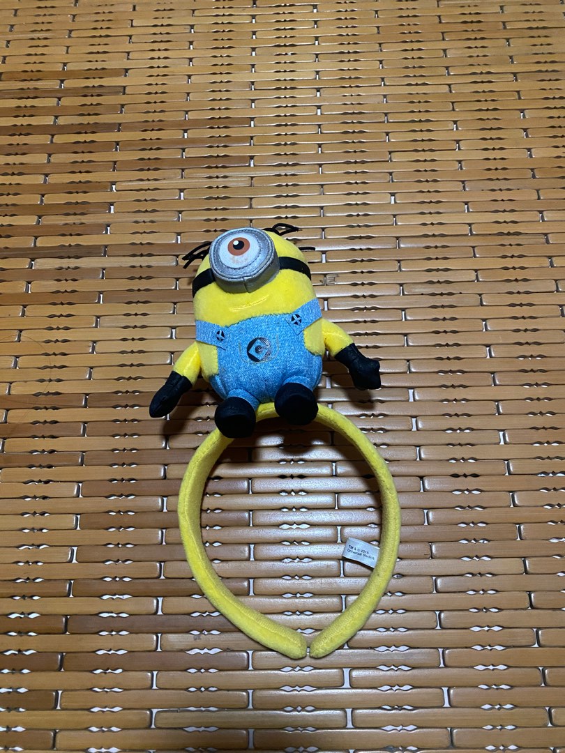 Minion USJ Headband Universal Studios Japan merch, Hobbies & Toys ...
