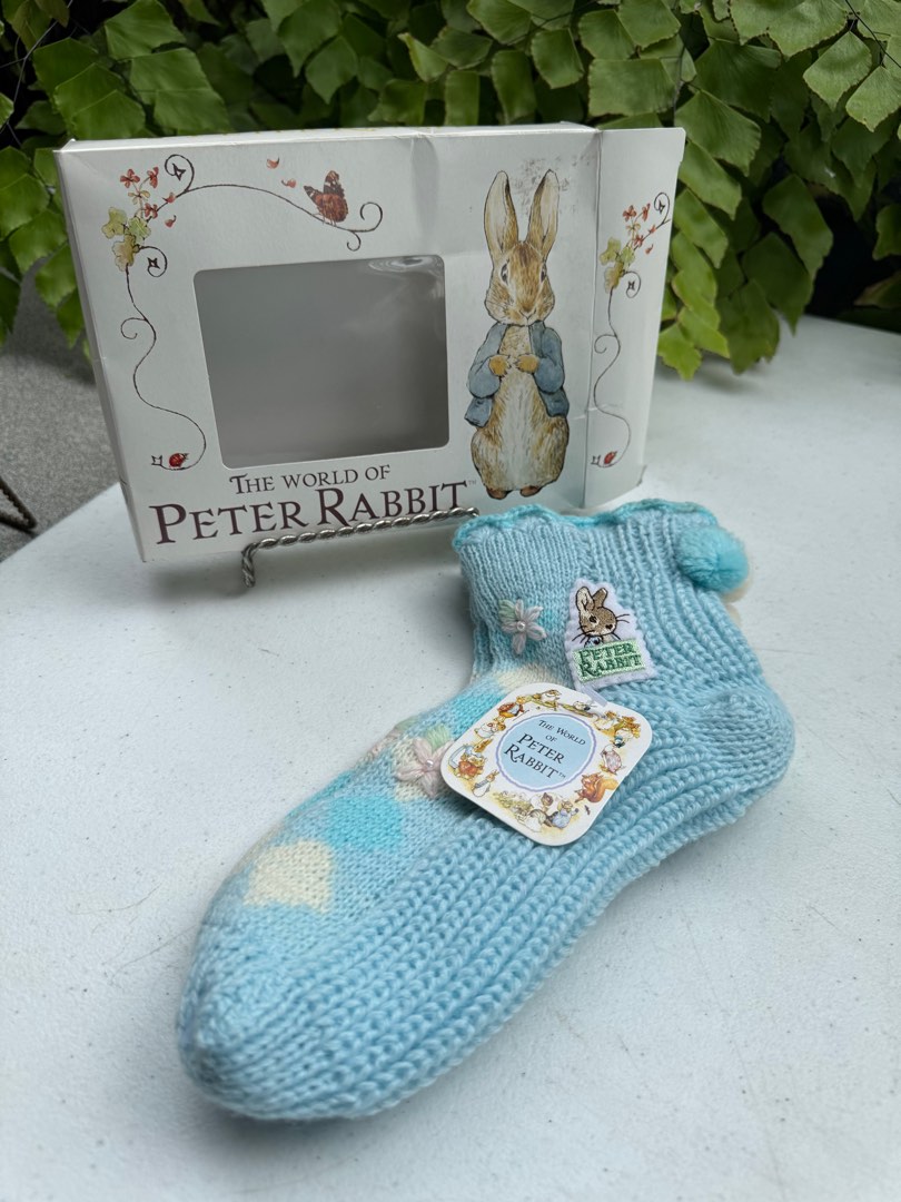One piece baby blue the world of Peter rabbit crochet socks, Women's ...