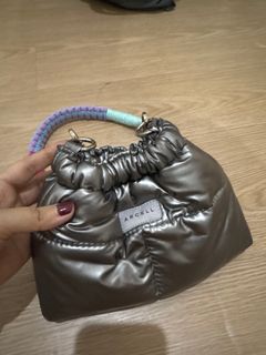 puffy bag arcell, Fesyen Wanita, Tas & Dompet di Carousell