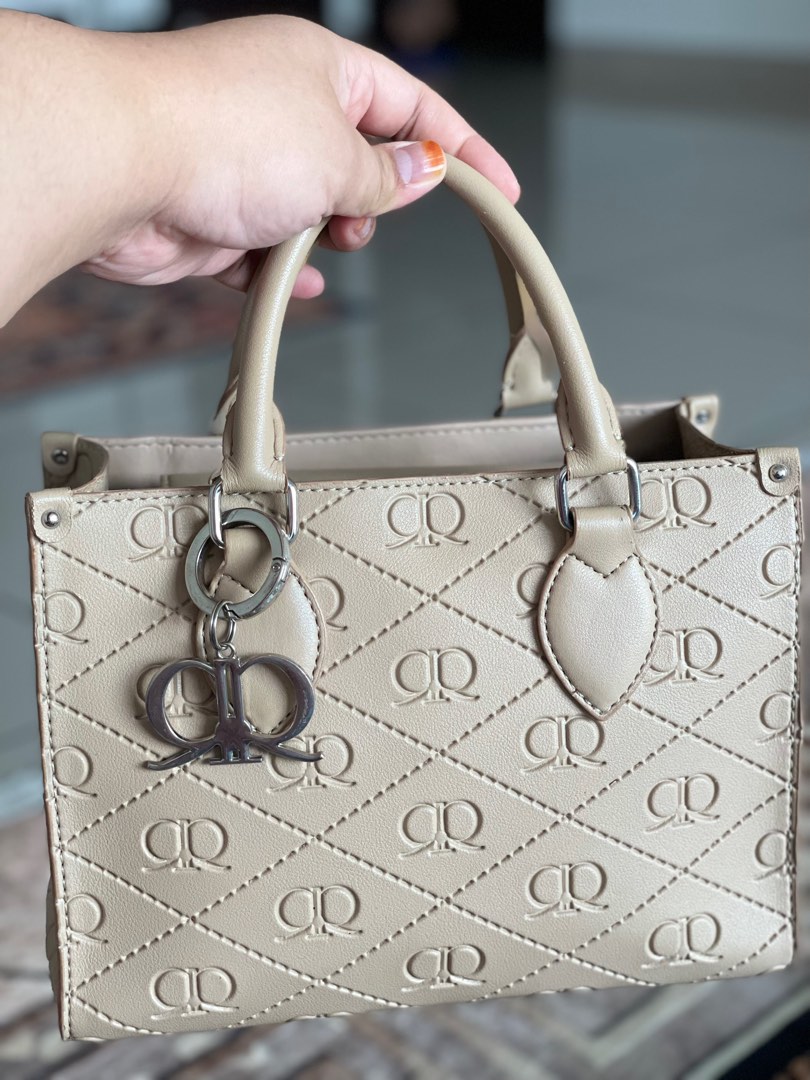 RR MINI TOTE BAG IN NUDE, Luxury, Bags & Wallets on Carousell