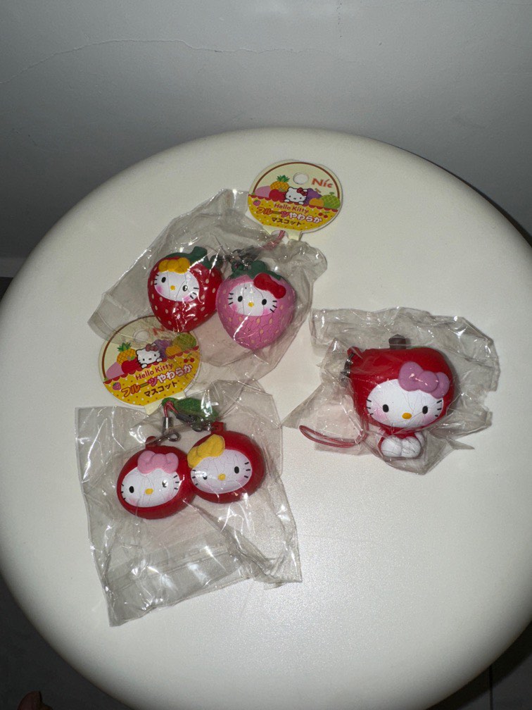 [Sanrio] Hello Kitty Squishies, Hobbies & Toys, Toys & Games on Carousell