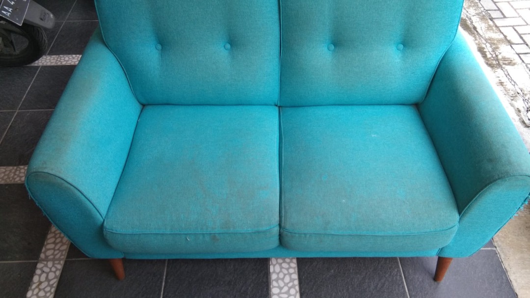 Sofa 2 seater nampak kusam (cuci sofa murah jogja, harga per seat ...