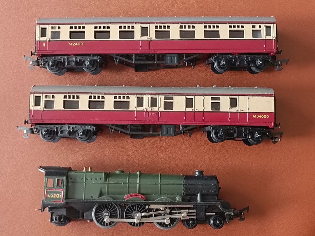 Triang Princess Elizabeth Engine Tender Two Carriages 1956 RBX Set ...