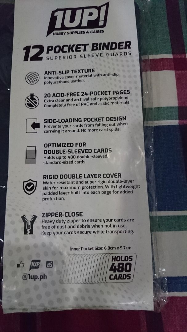 12 Pocket Card Binder / Album with Zipper Enclosure by 1UP (Holds 480 ...