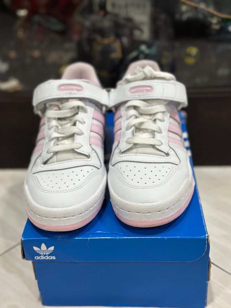 Adidas Forum Low (Pink), Women's Fashion, Footwear, Sneakers on Carousell