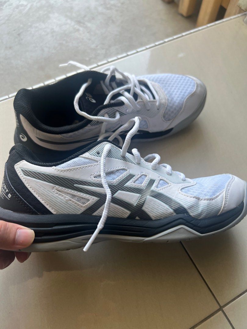 Asics Upcourt 5, Men's Fashion, Footwear, Sneakers on Carousell
