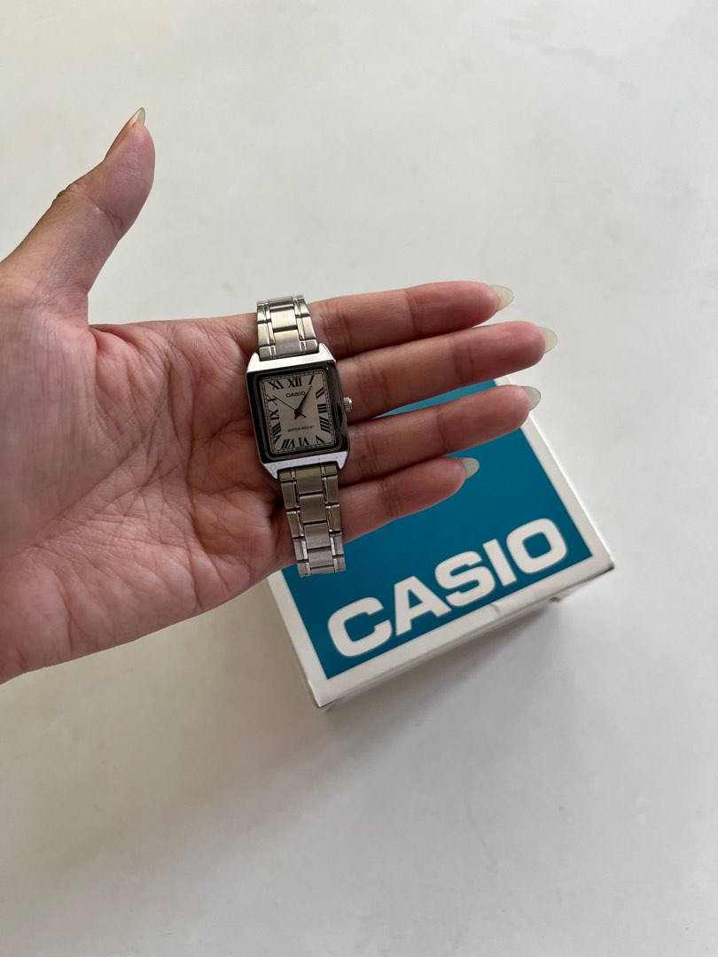Casio analog watch LTP-V007D-7B, Women's Fashion, Watches & Accessories, Watches on Carousell