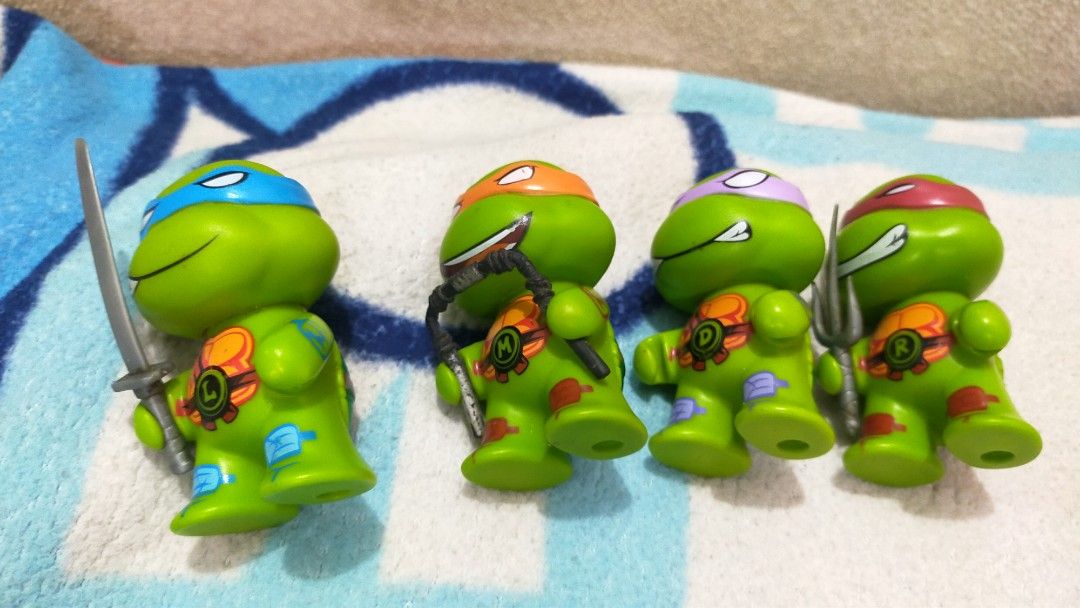 Disney Aladdin buzz snow white pluto mcdo Doraemon mickey play cards ...