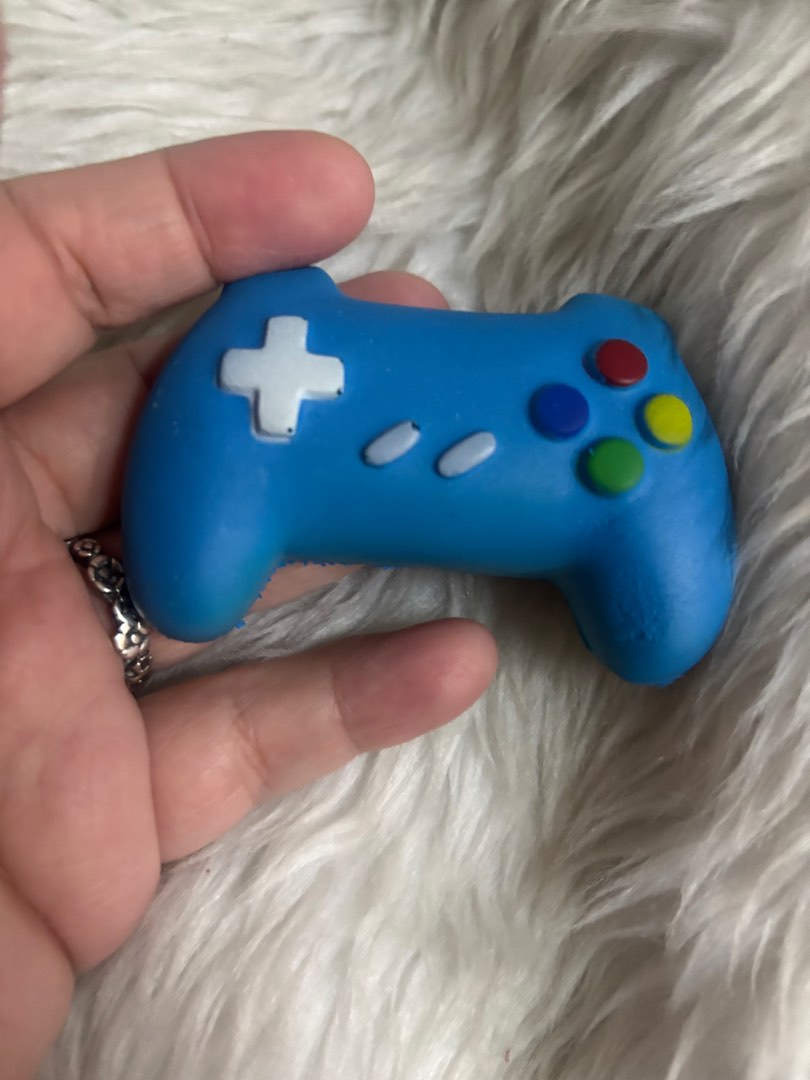 Game controller squishy, Hobbies & Toys, Toys & Games on Carousell
