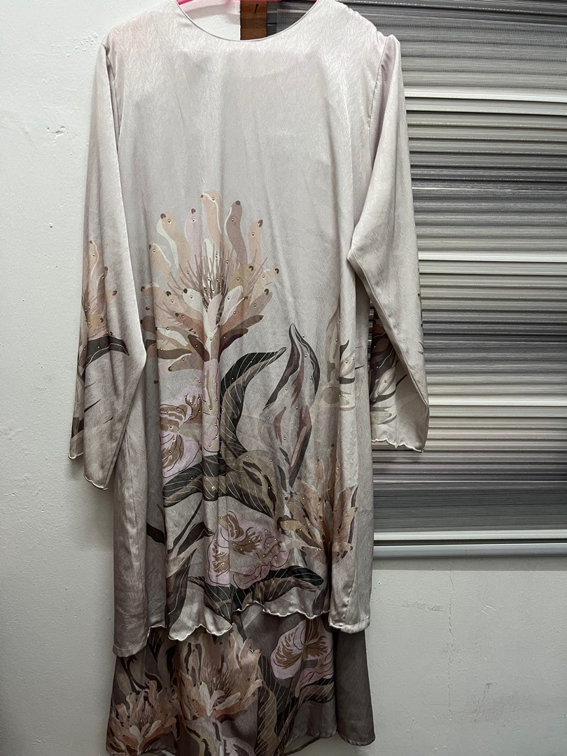 Jakel Batik Kurung, Women's Fashion, Muslimah Fashion, Baju Kurung ...