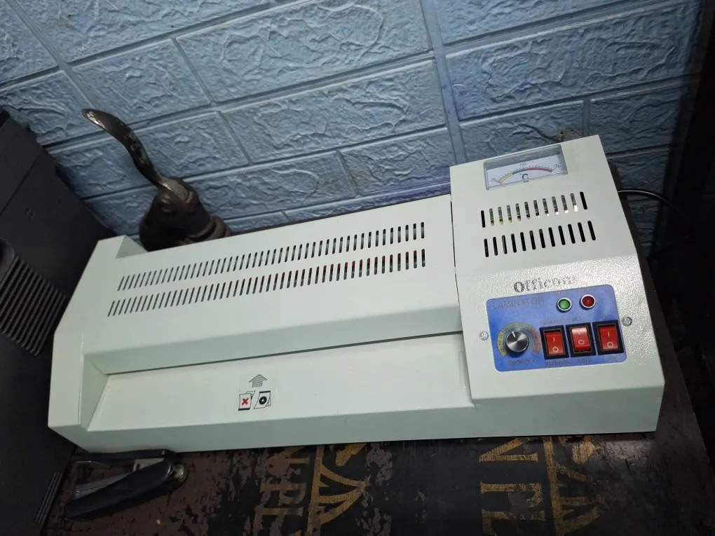 Officom 320 Laminating Machine A3/A4 Hot/Cold Laminator Heavy Duty with ...