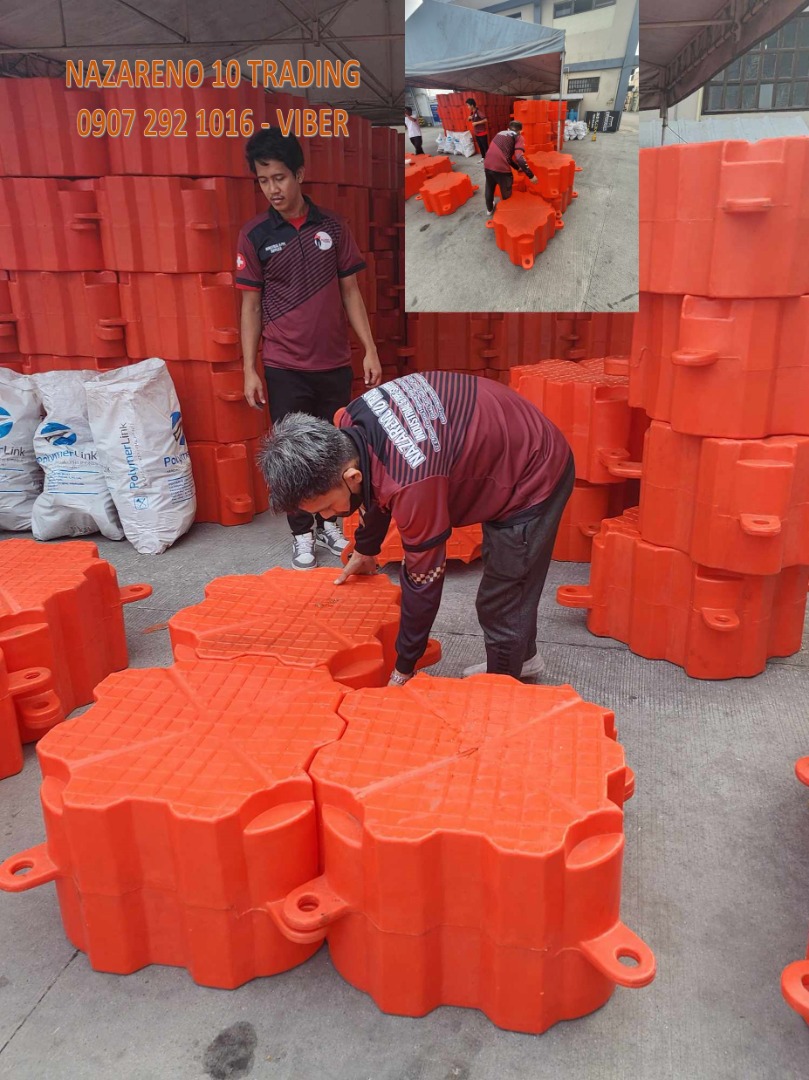 Polytoon Floating dock 53, Commercial & Industrial, Industrial ...