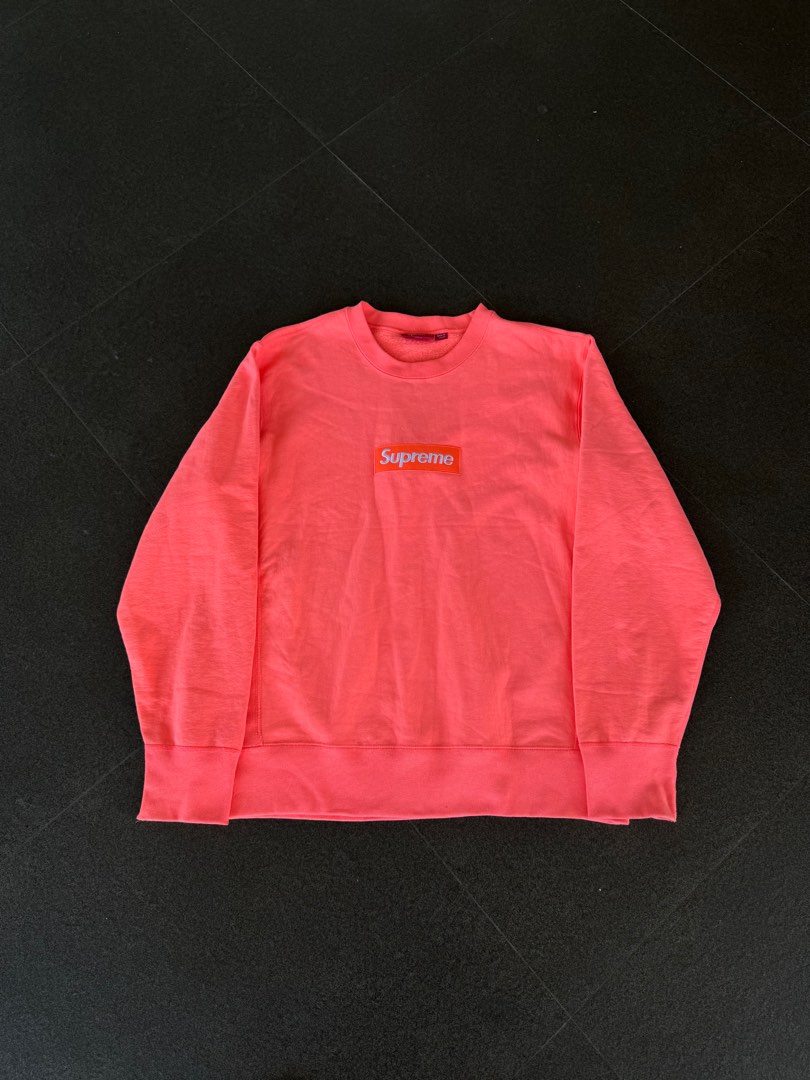 Supreme FW18 fluorescent pink box logo crewneck, Men's Fashion, Tops ...