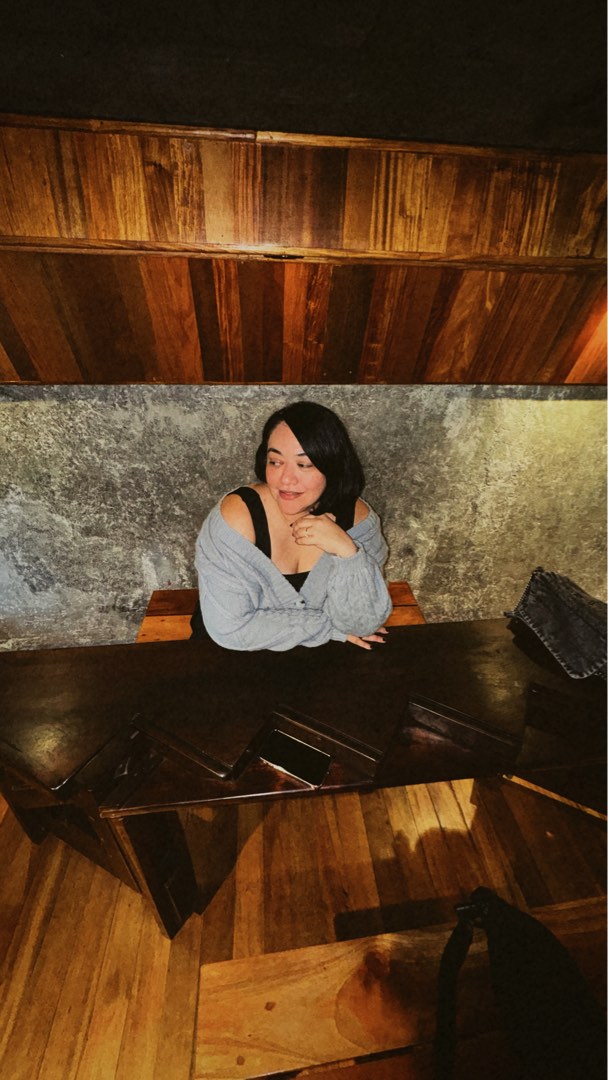 BARELY USED ORIGINAL TTPD CARDIGAN (with flaw), Women's Fashion, Coats ...