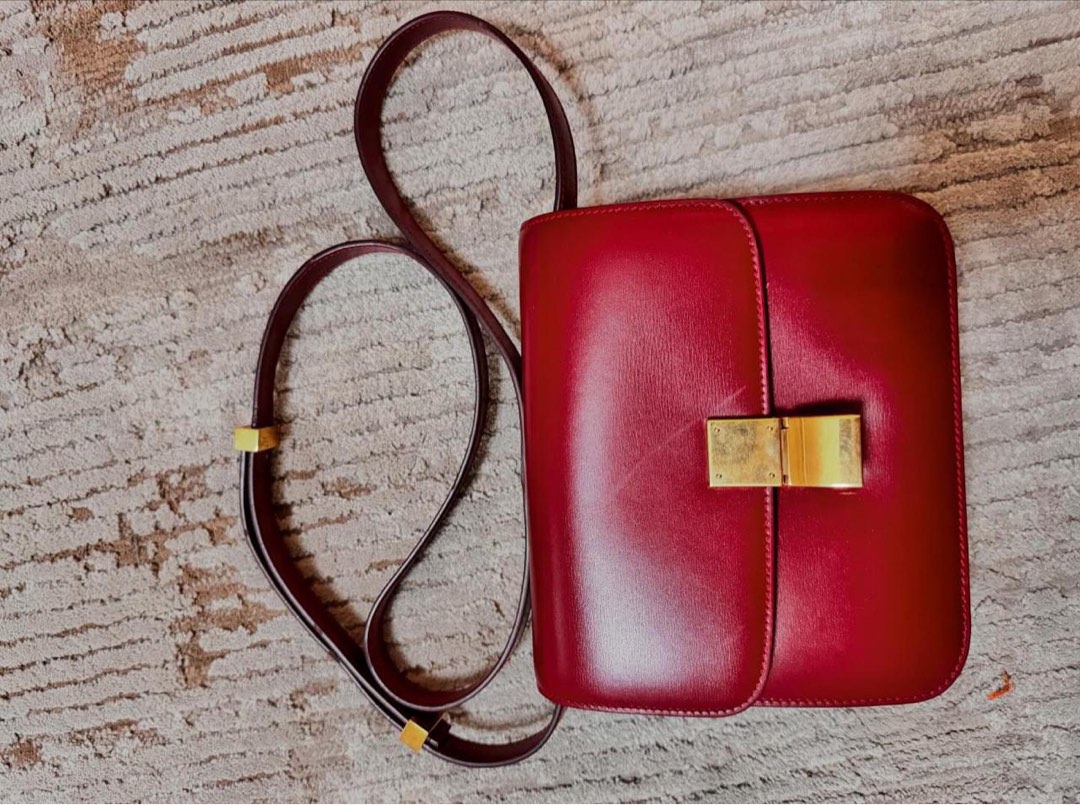 Celine Box Bag Red, Aksesoris Mobil di Carousell