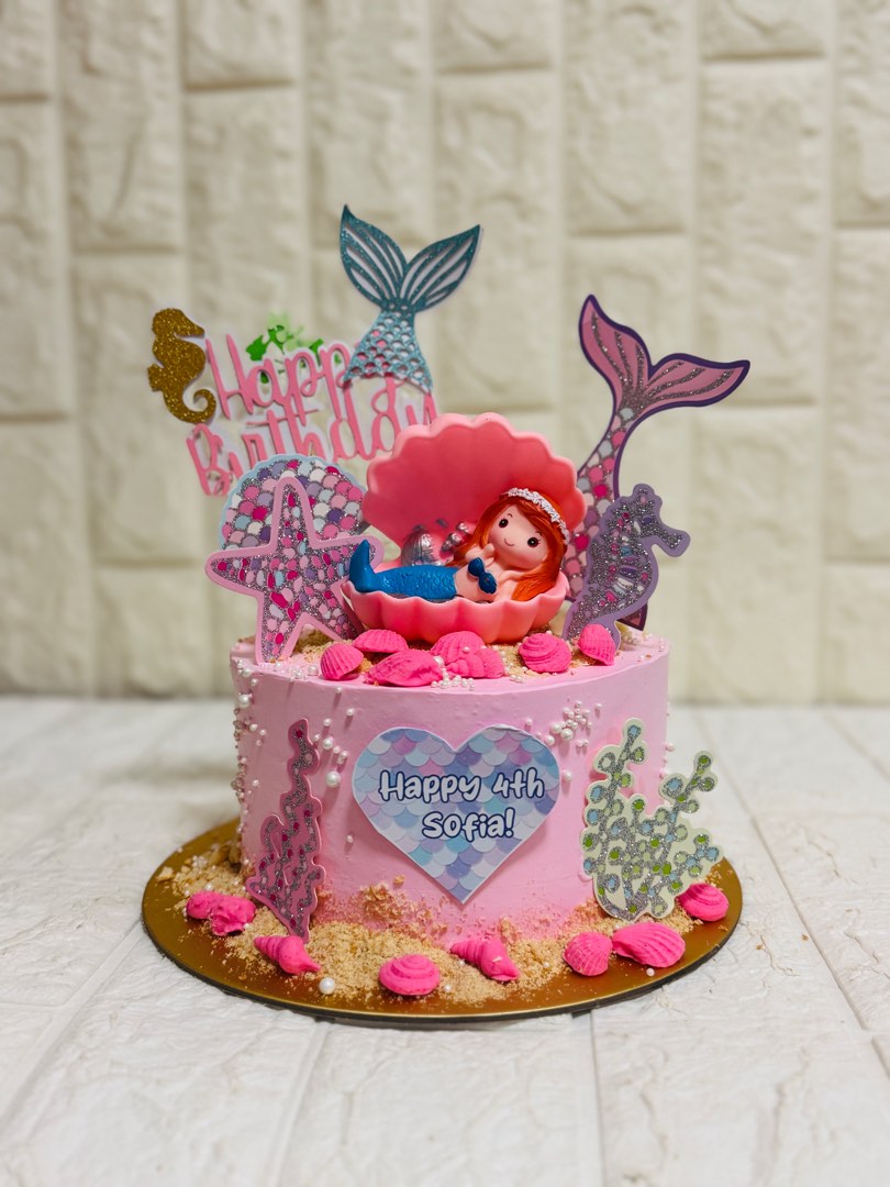 Customised Cake/dinosaurs cake/wedding cake/engagement cake/birthday ...