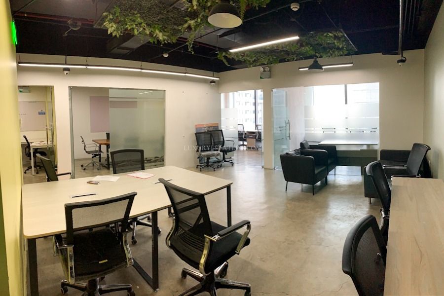 For Rent / Lease : High Street South HSS Corporate Plaza Tower 1 Fitted ...
