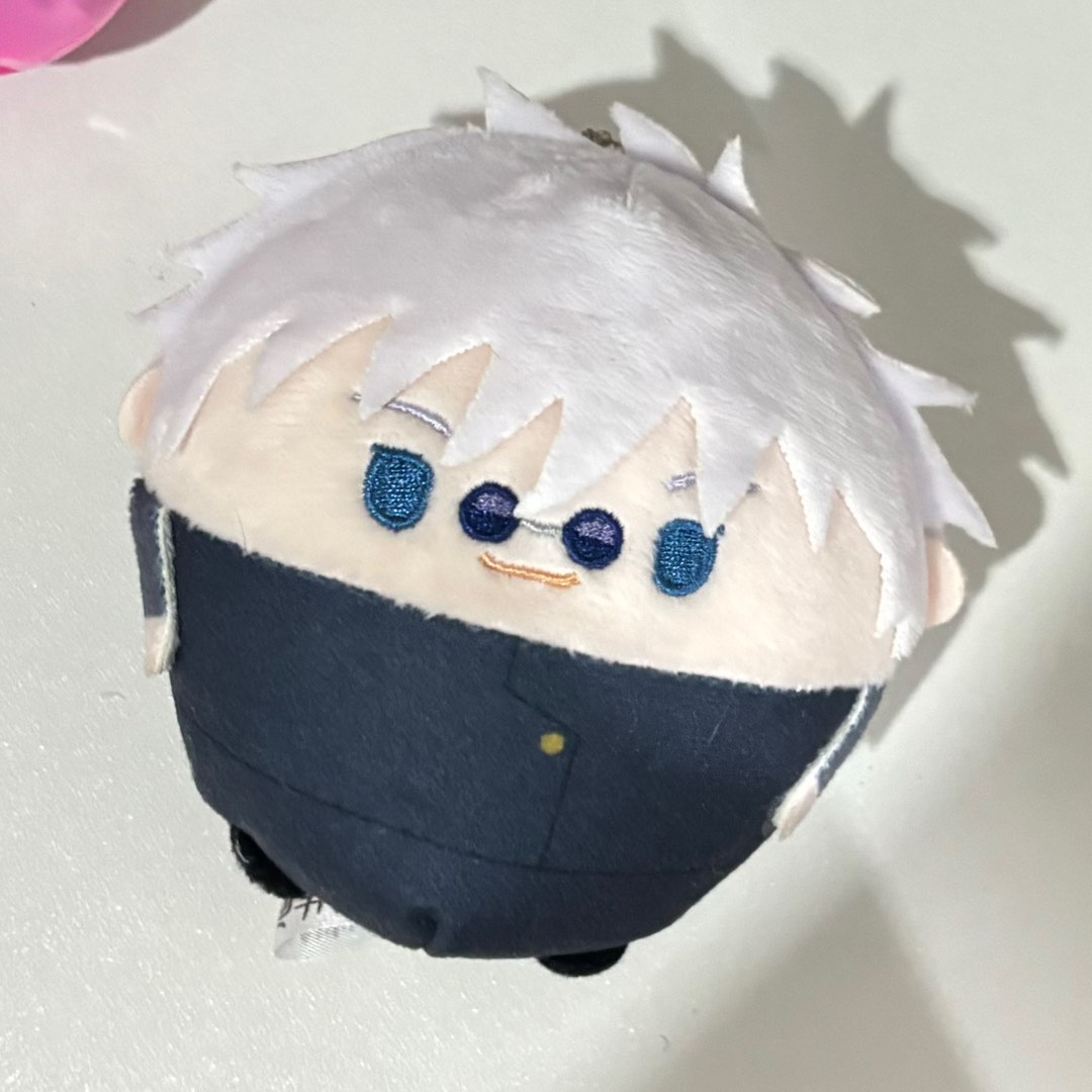 gojo satoru small fuwa kororin jjk, Hobbies & Toys, Memorabilia ...
