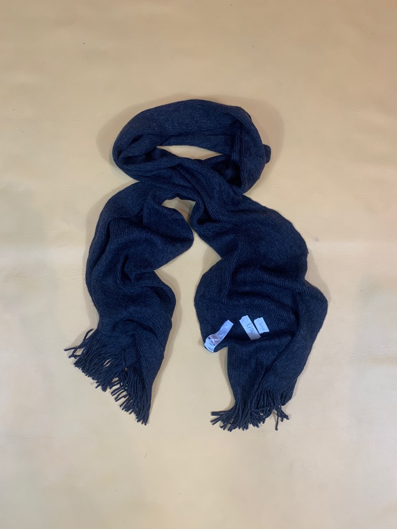 Heattech by uniqlo scarf, Women's Fashion, Watches & Accessories ...