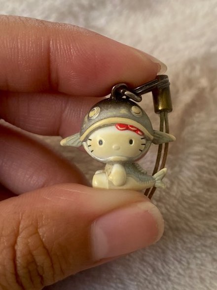 Hello Kitty Fish Gotochi, Hobbies & Toys, Memorabilia & Collectibles ...