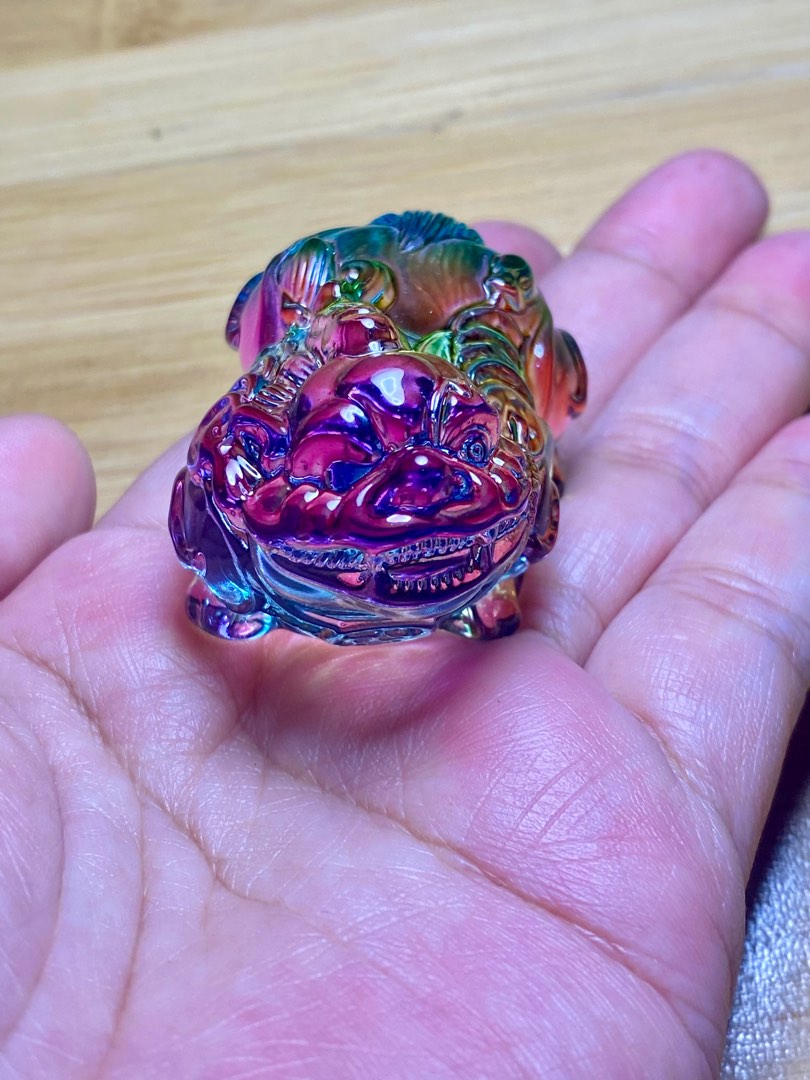 Liu Li Crystal Rainbow Pixui Display, Furniture & Home Living, Home ...