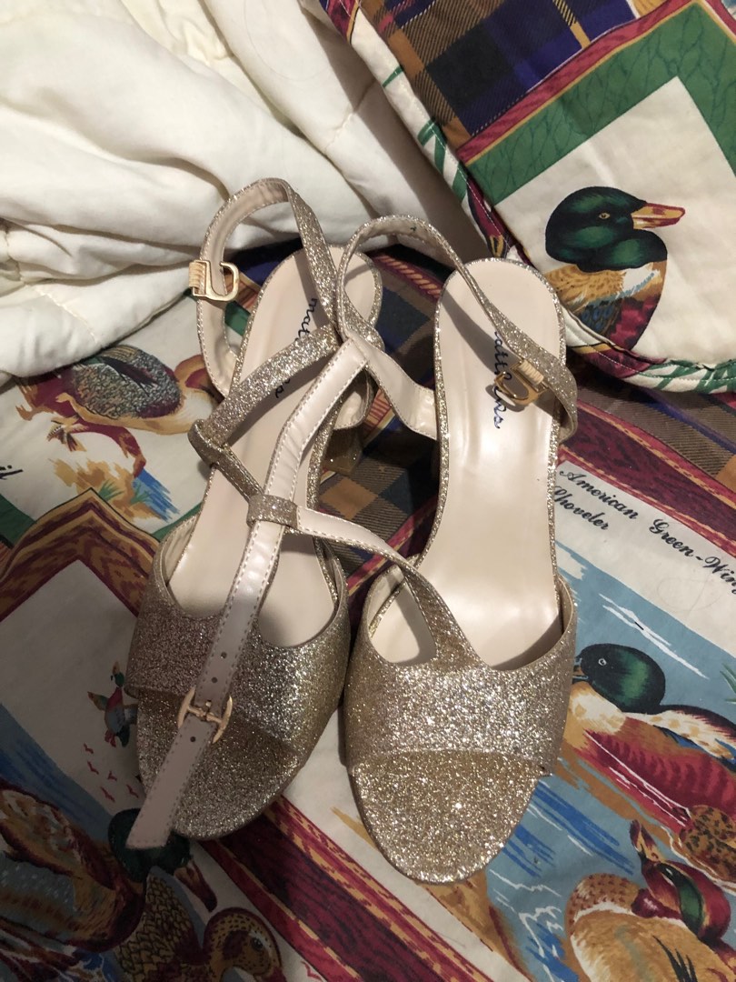 Matthews Gold Sparkling High Heels, Women's Fashion, Footwear, Heels on ...
