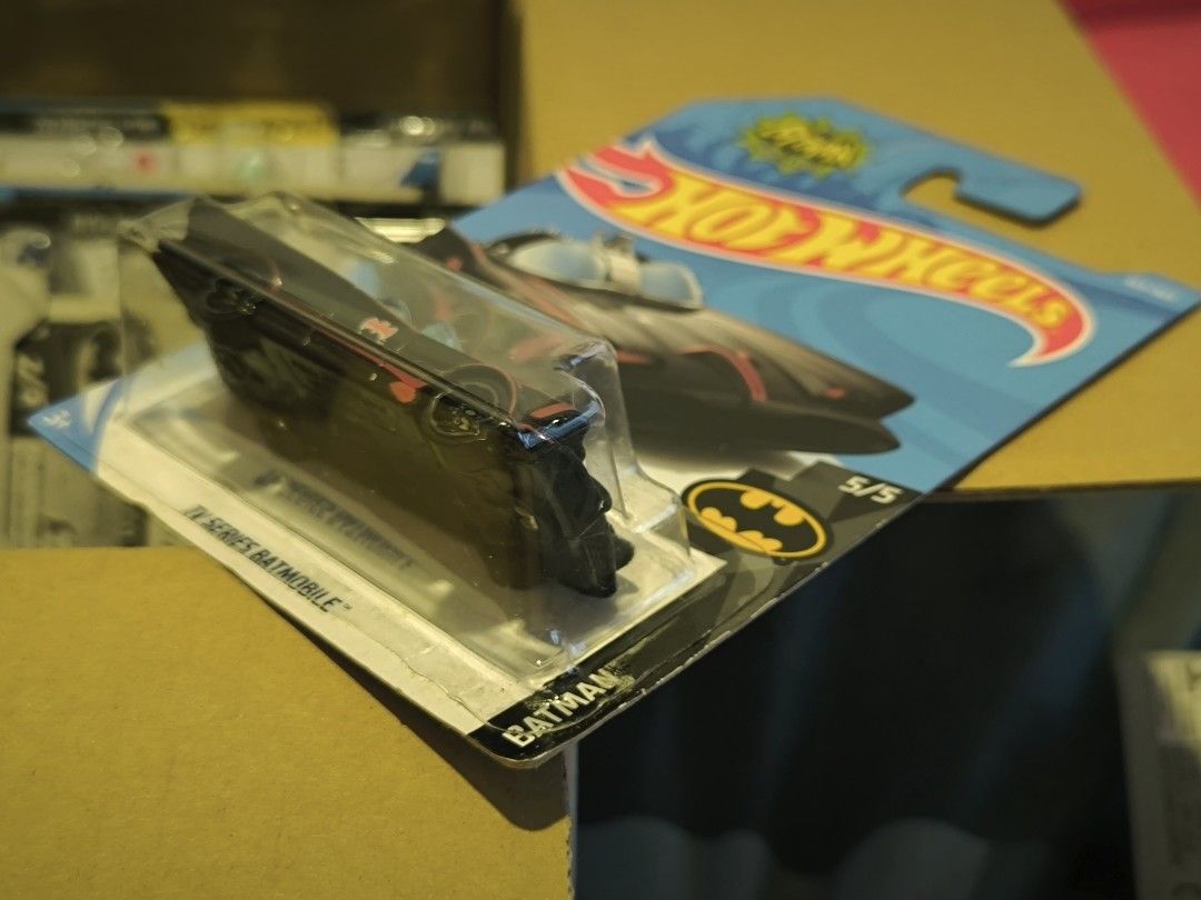 New TV Series Batmobile Batman DC Red Lines Hot Wheels HotWheels Car ...