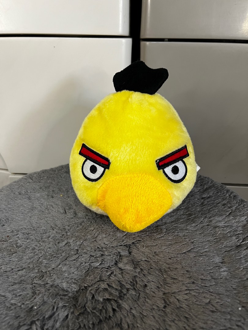 Rovio Angry Birds Yellow Chuck Bird Plush/Stufftoy, Hobbies & Toys ...
