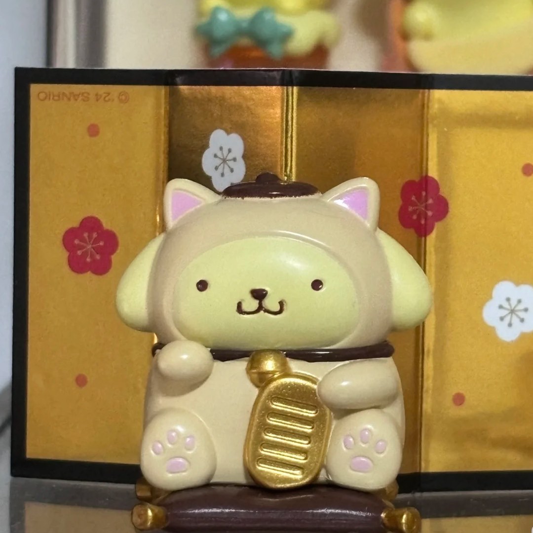 sanrio pompompurin lucky cat figurine, Hobbies & Toys, Toys & Games on ...