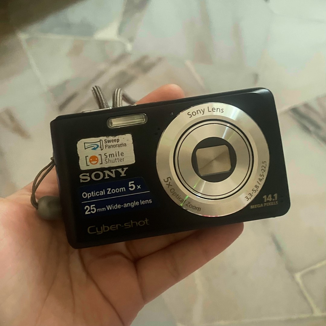 sony cybershot dsc w520, Photography, Cameras on Carousell