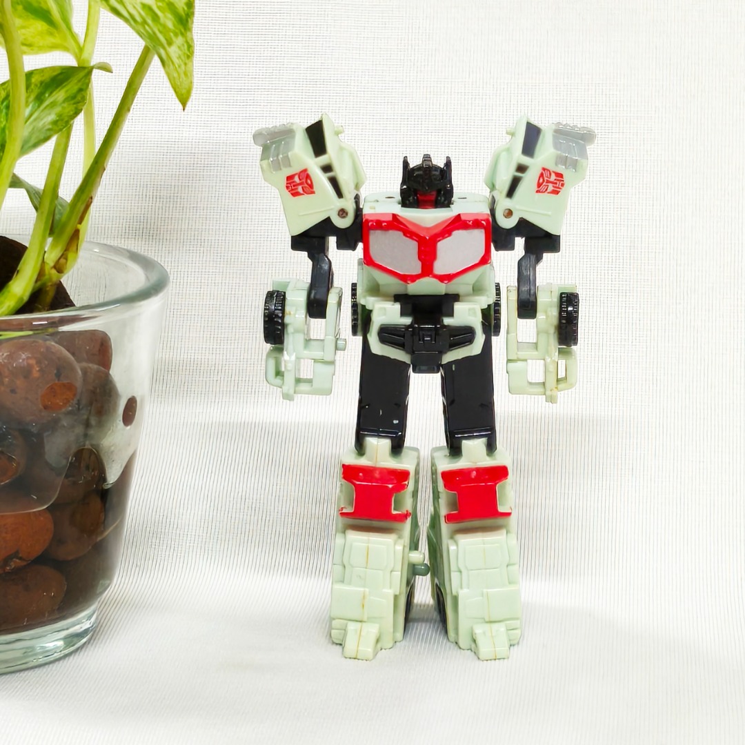 Target Exclusive Transformers Hot Zone Action Figure Toy --- Autobots ...