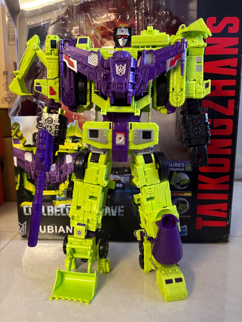 Transformers Devastator Constructicons Combiner Wars scale, Hobbies ...