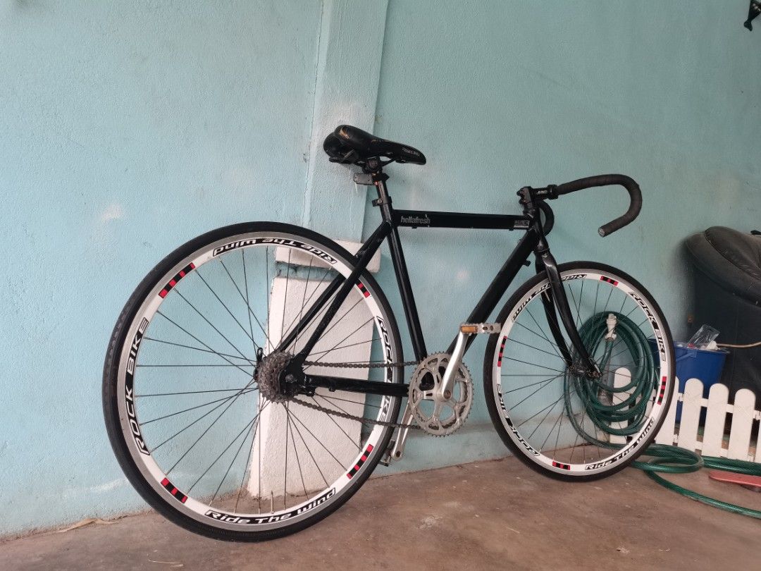 Basikal Roadbike Fixie, Sports Equipment, Bicycles & Parts, Bicycles on ...