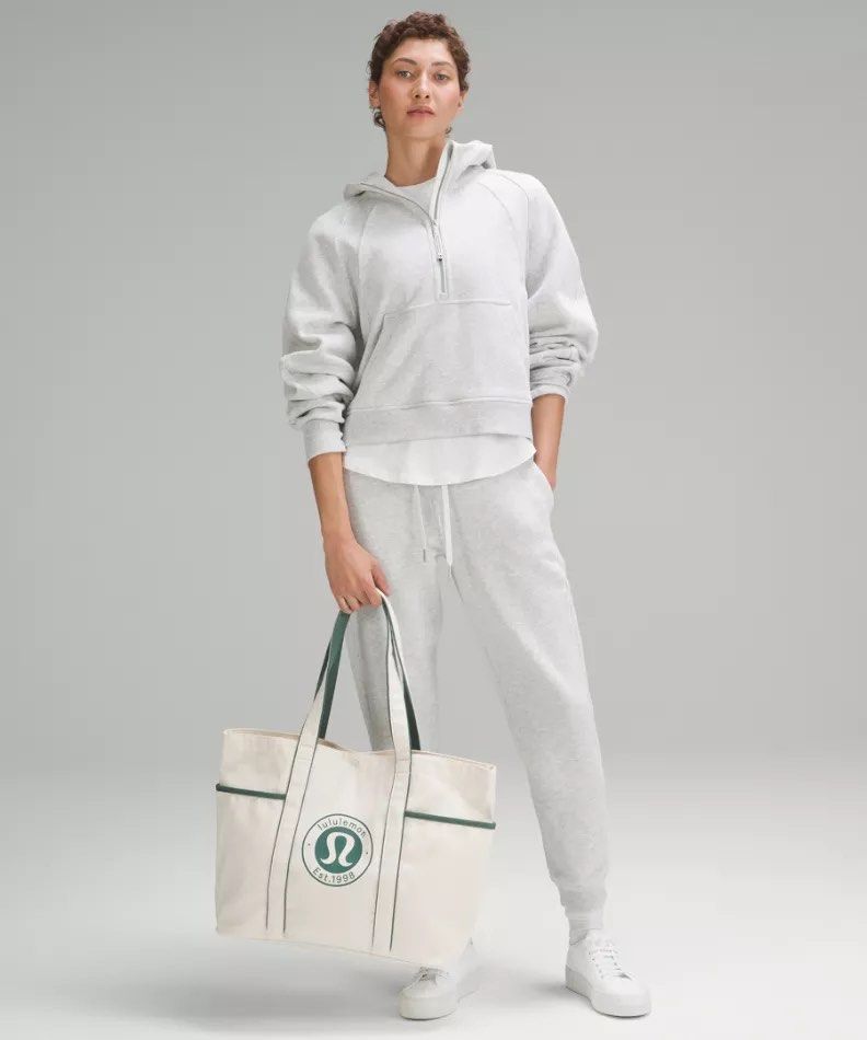 *BRAND NEW* LULULEMON Daily Multi-Pocket Canvas Tote Bag 20L Logo, Women's Fashion, Bags ...