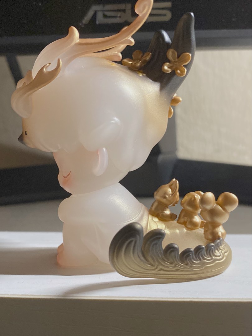 Dimoo Rooftop Guardian, Hobbies & Toys, Toys & Games on Carousell