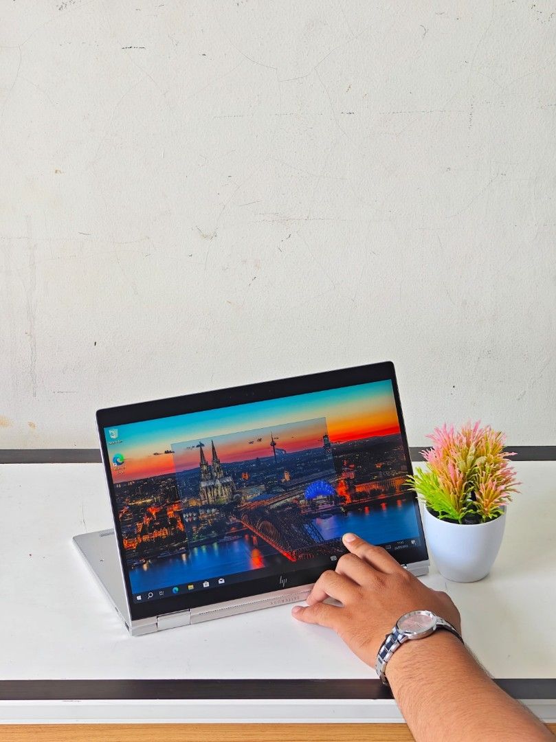 FLASH SALE!! HP ELITEBOOK X360 1030 G3!! CORE i5 GEN 8 RAM 16GB SSD ...