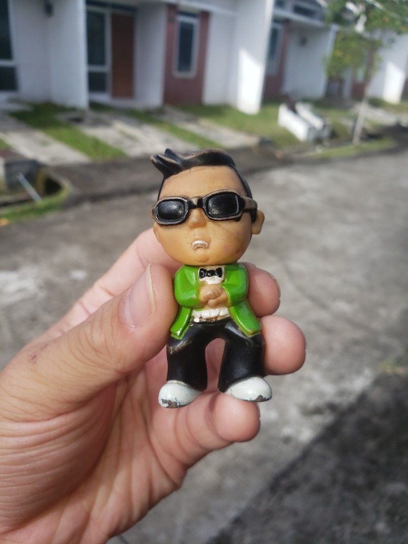 JUALAN ACTION FIGURE FIGUR PSY GANGNAM STYLE ORANG KOREA MINIATUR ...